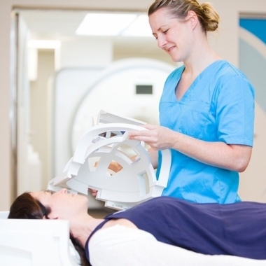 medneo als Arbeitgeber: Gehalt, Karriere, Benefits