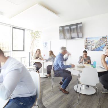 Holman Deutschland als Arbeitgeber: Gehalt, Karriere, Benefits