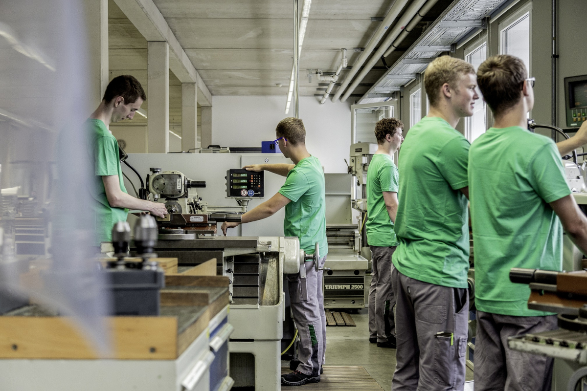 REHAU Deutschland als Arbeitgeber: Gehalt, Karriere, Benefits | kununu