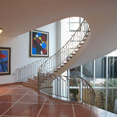 Gen Re - General Reinsurance als Arbeitgeber: Gehalt, Karriere, Benefits