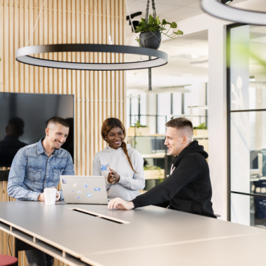 TIMOCOM als Arbeitgeber: Gehalt, Karriere, Benefits