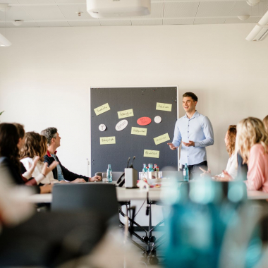 Finanz Informatik Solutions Plus als Arbeitgeber: Gehalt, Karriere ...